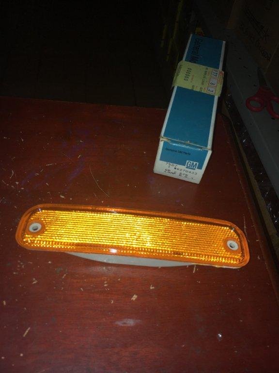 NOS GM Front Side Marker Lamp 1973-81 Chevrolet Truck Models - Hiltop ...