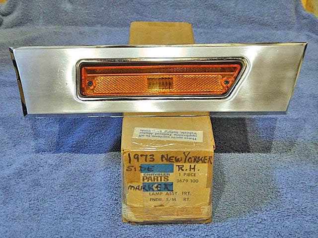 NOS Mopar Side Marker Lamp Right Front 1973 Chrysler New Yorker Models ...